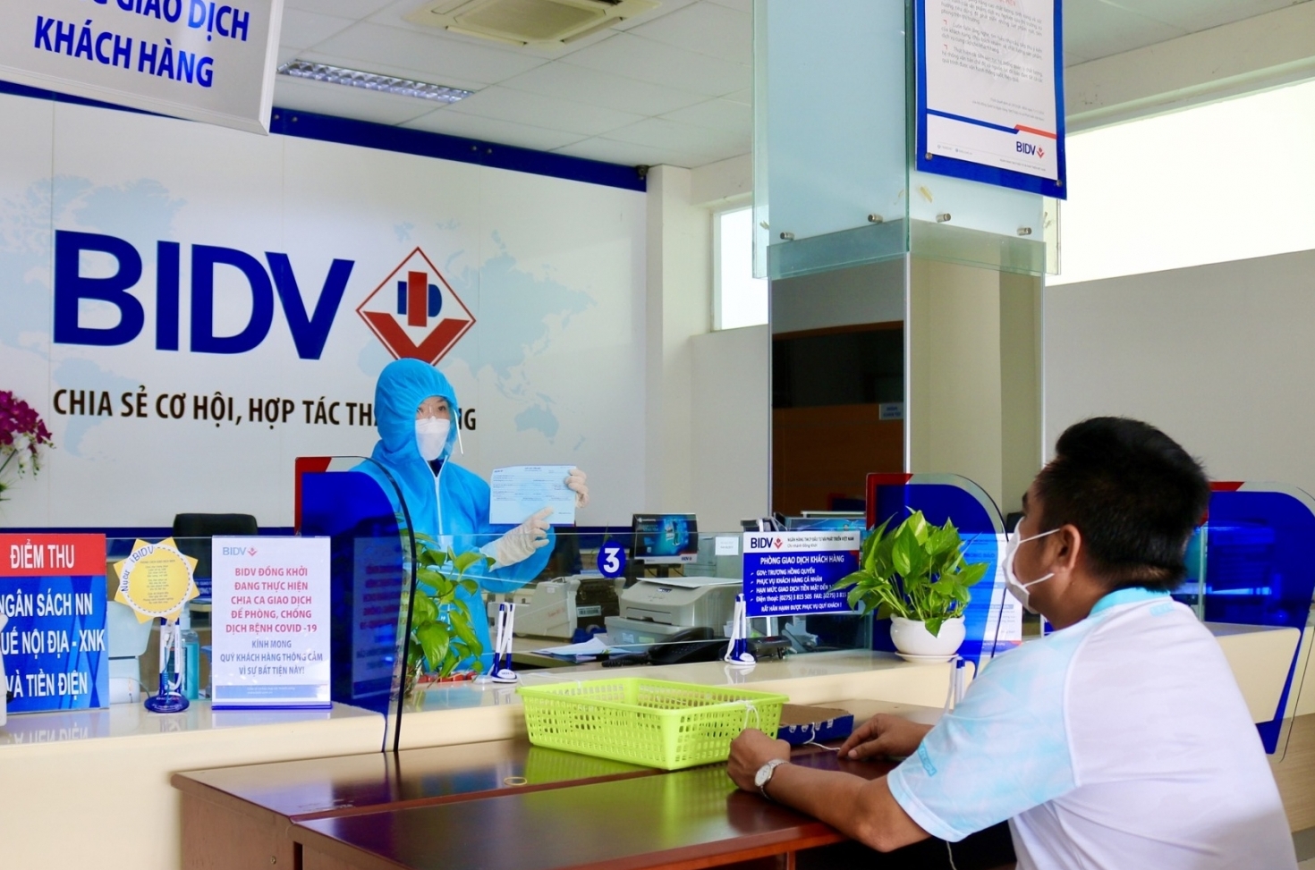 BIDV ưu đãi lớn dành cho khách hàng nữ nhân dịp 8-3